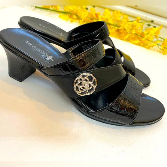 Air Supply | Shoes | Airsupply Dress Women Shoes Size 8m A Very Stylish ...